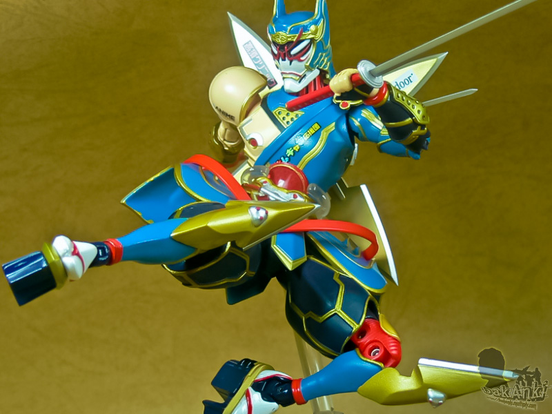 bakAnki: [FiguReview] SHFiguarts Origami Cyclone